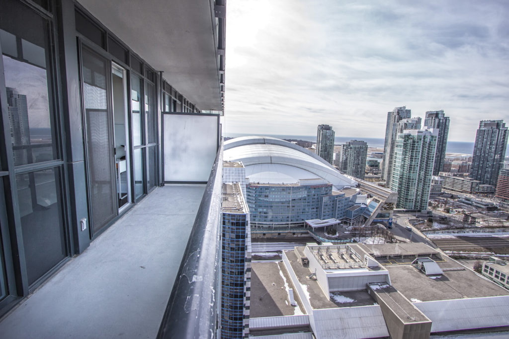 300 Front St West | Toronto Furnished Apartments And Suites | Mary-am ...