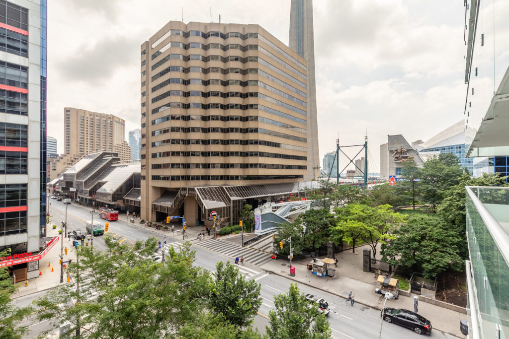 300 Front St West | Toronto Furnished Apartments And Suites | Mary-am ...